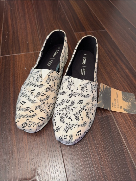 Toms | Shoes | Toms Canvas Slipons In White With Black Music Notes ...